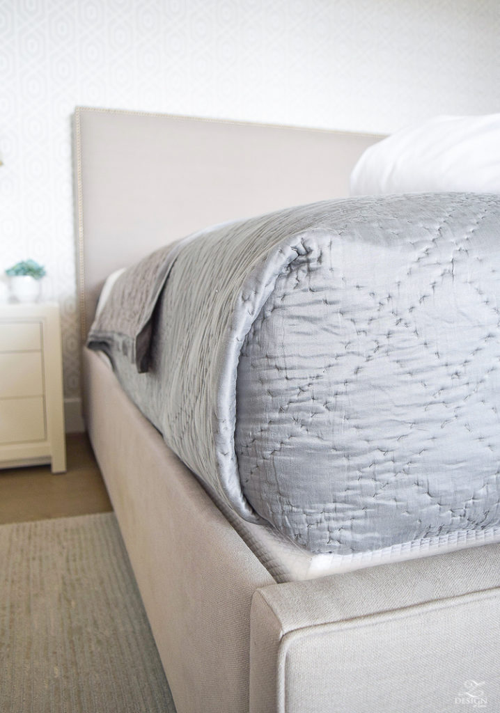 6 Easy Steps for Making a Beautiful Bed - ZDesign At Home