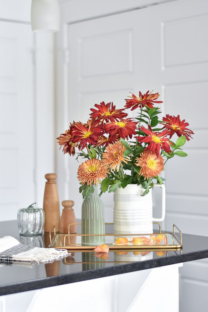 4 Simple Ways to Style Fall Flowers - ZDesign At Home