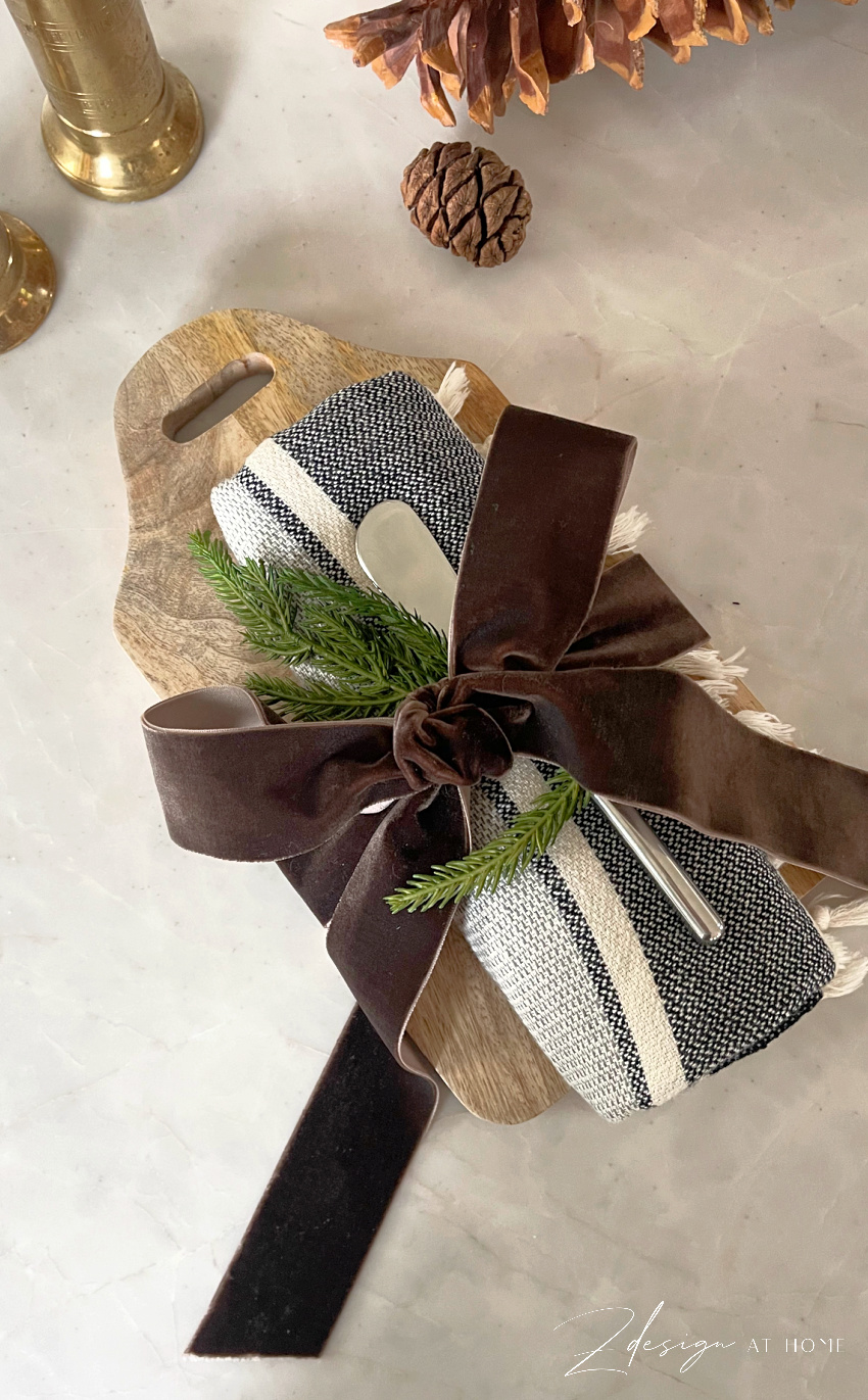 A Hostess Gift You'll Love, Tree Urn Tutorial + Black Friday Sale ...